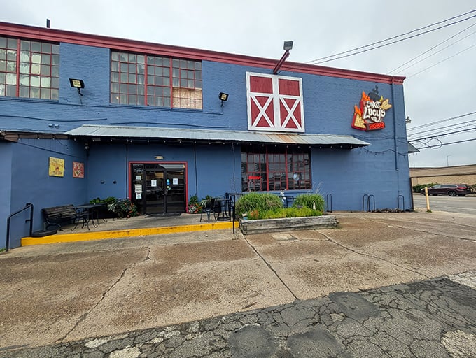 The barn door aesthetic says "come as you are" &ndash; and leave considerably happier and fuller.