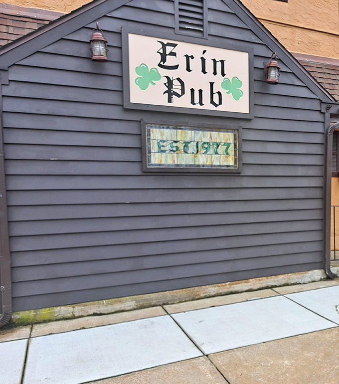 The unassuming exterior of Erin Pub hides culinary treasures within. Like a poker player with a royal flush, it keeps its best cards close to the vest.