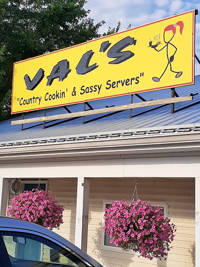 That cheerful sign isn't just advertising – it's a preview of the sunny disposition waiting inside this unassuming roadside gem.