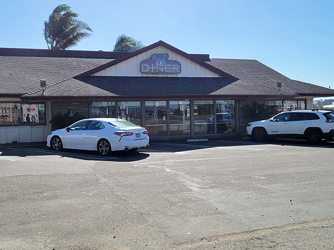 Pappy's iconic roadside sign promises three daily miracles: breakfast, lunch, and dinner. The palm trees are just California's way of saying "eat here."