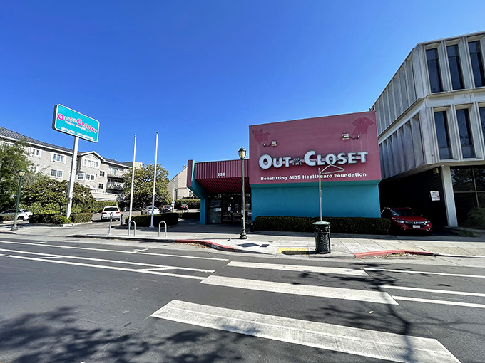 The unmistakable pink and blue fa&ccedil;ade of Out of the Closet in Oakland stands out like a beacon for bargain hunters and do-gooders alike.