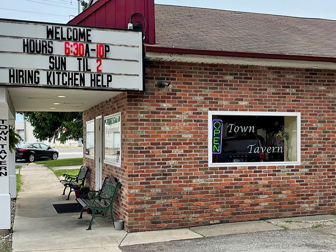 The unassuming brick exterior of Auburn Town Tavern hides culinary treasures within, like finding a vintage Rolex at a yard sale.