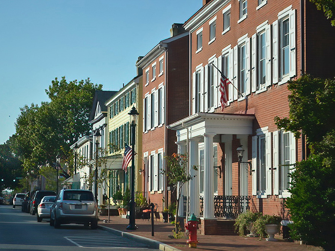 Historic homes with classic American architecture line Smyrna's streets, offering a picturesque backdrop for your culinary adventures.