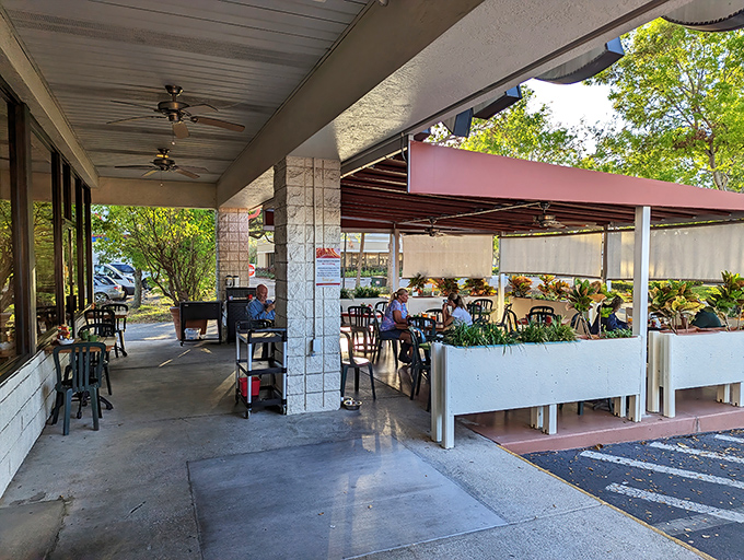 The cheerful yellow Skillets sign welcomes hungry patrons like a breakfast beacon on Airport-Pulling Road. Florida sunshine and comfort food &ndash; what more could you want?