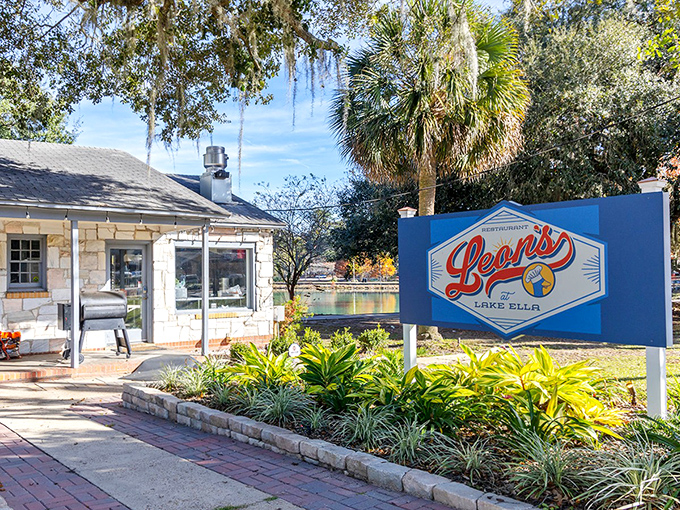 Spanish moss drapes over this lakeside gem where comfort food gets the royal treatment.