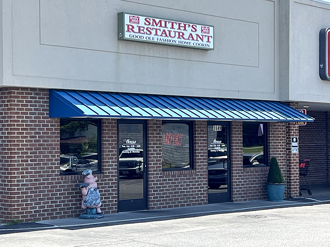 Smith's Restaurant welcomes you with its unpretentious brick exterior and bright blue awning&mdash;proof that culinary treasures often hide in plain sight.