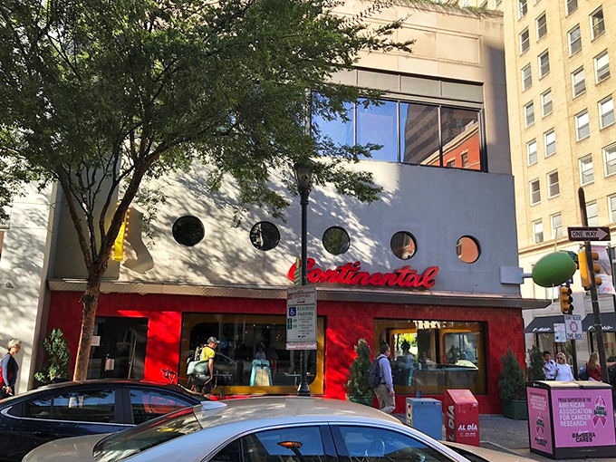 Those signature round windows and vibrant red exterior aren't just eye-catching&mdash;they're practically sending smoke signals to hungry Philadelphians.