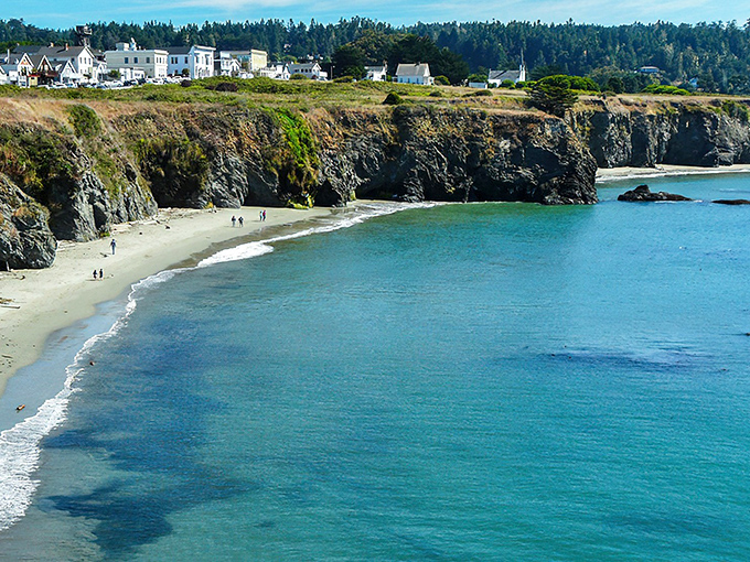 The perfect beach day in Mendocino doesn't require sunburn or crowds&mdash;just dramatic cliffs, pristine sand, and enough space to hear yourself think again.