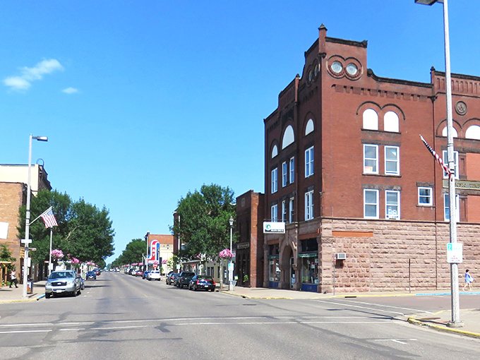 Ashland's historic downtown looks like a movie set where Norman Rockwell and Frank Lloyd Wright collaborated on the architecture. Pure Americana.