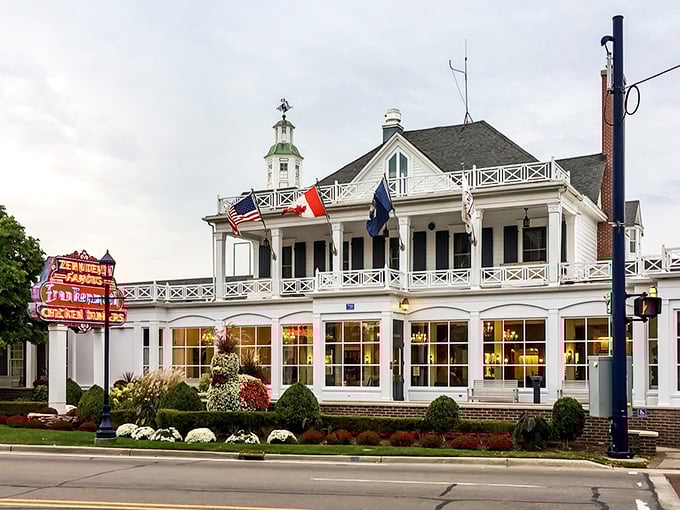 The grand white colonial facade of Zehnder's stands like Michigan's answer to Tara from Gone with the Wind&mdash;if Scarlett O'Hara had an obsession with perfect fried chicken.
