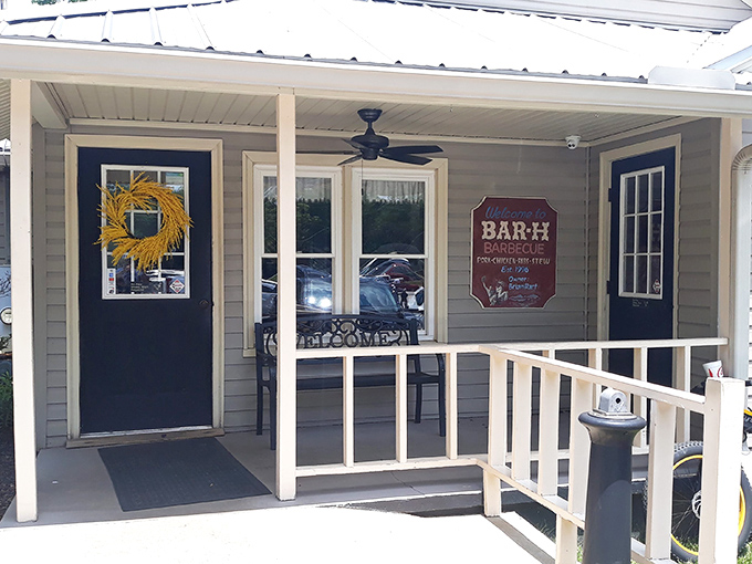 The unassuming exterior of Bar H Barbecue stands as a testament to the age-old truth: the most memorable Southern meals often hide behind the most modest facades.