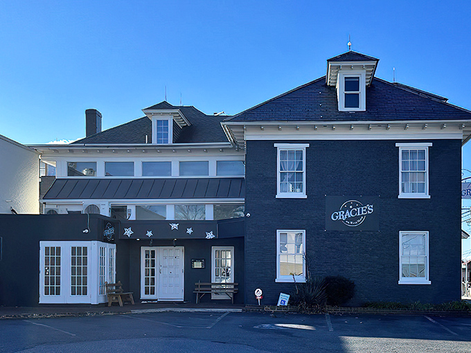 The stately navy blue exterior of Gracie's On West Main stands proudly in Leola, like a dignified host waiting to welcome hungry travelers home.