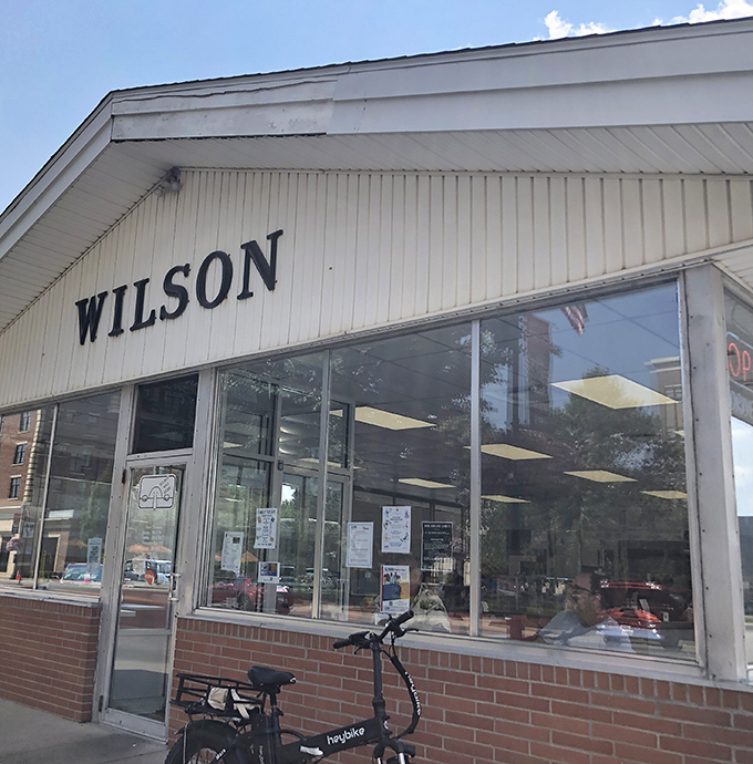 The unassuming white facade of Wilson's Sandwich Shop stands like a culinary lighthouse in Findlay, beckoning hungry travelers with promises of legendary chili.