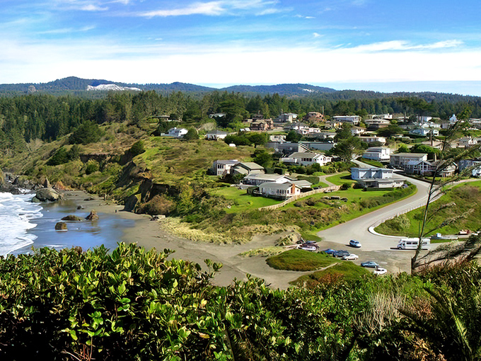 Trinidad's clifftop homes enjoy million-dollar views that most of us can only dream about. California coastal living at its most dramatic.