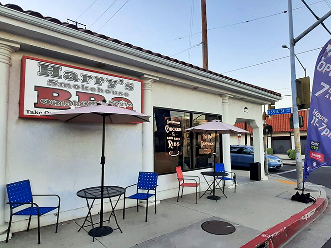 The unassuming exterior of Harry's hides barbecue treasures within, like a culinary speakeasy that trades in smoke and satisfaction.