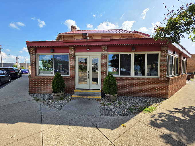 The unassuming brick exterior of Old Canal Smoke House hides a barbecue paradise within. Like finding a diamond in your backyard&mdash;unexpected and absolutely worth celebrating.