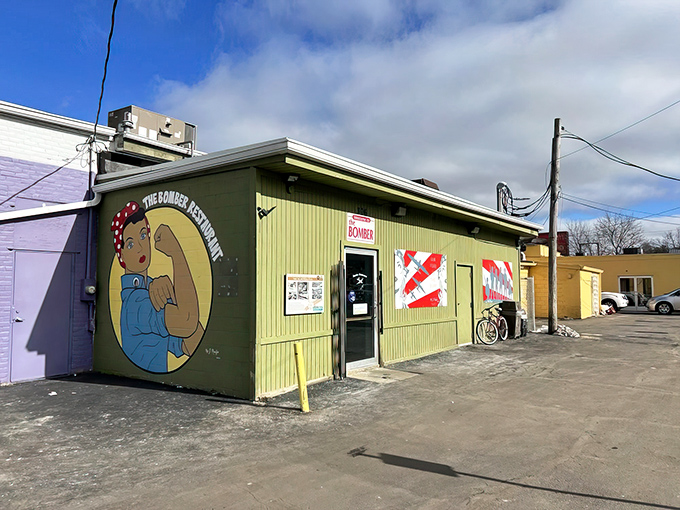 The unassuming green exterior with its Rosie the Riveter mural says it all—this isn't fancy, but it's about to rock your breakfast world.