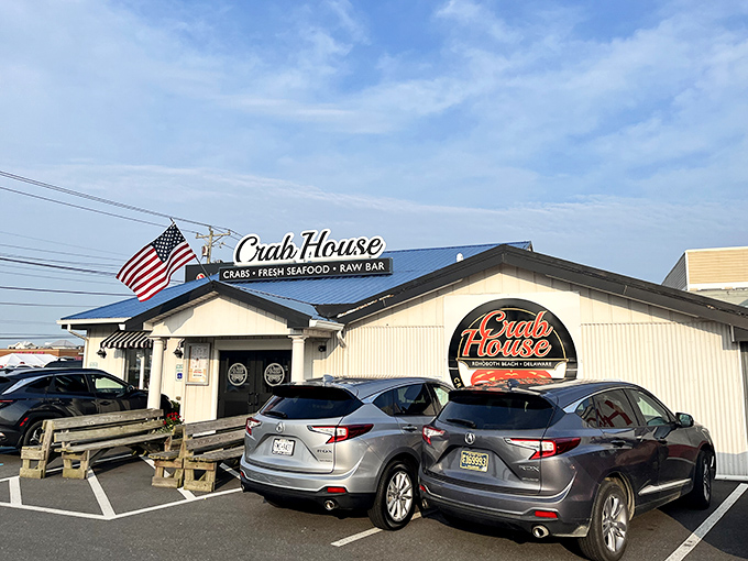 The American flag waves a patriotic hello at this unassuming seafood sanctuary. Blue roof, white walls, and red-hot seafood inside&mdash;the most delicious kind of Americana.