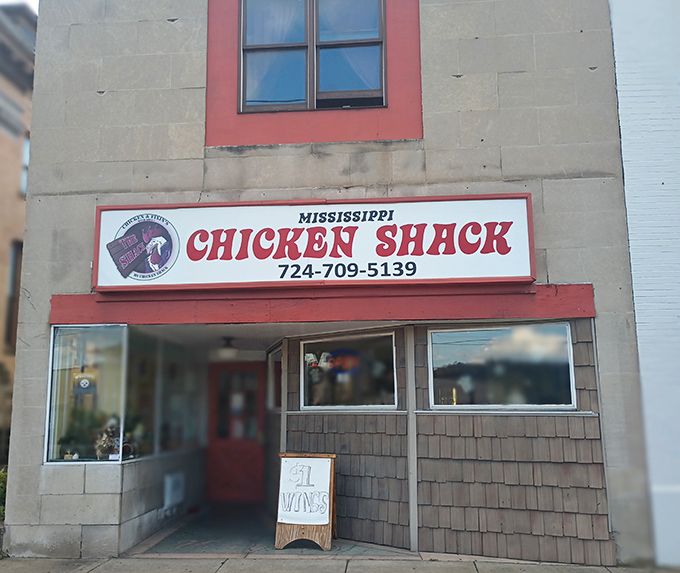 The unassuming exterior of Mississippi Chicken Shack in Beaver Falls might not stop traffic, but the aromas wafting from inside have been known to cause spontaneous U-turns.