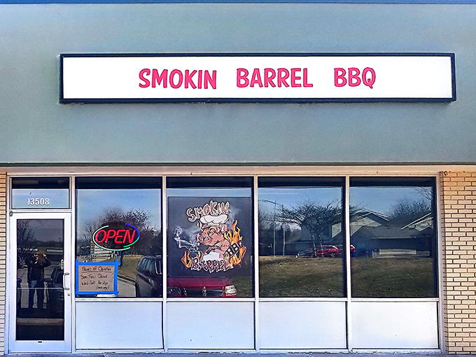 The unassuming storefront of Smokin Barrel BBQ proves once again that the best barbecue joints often hide in plain sight, like culinary speakeasies for those in the know.