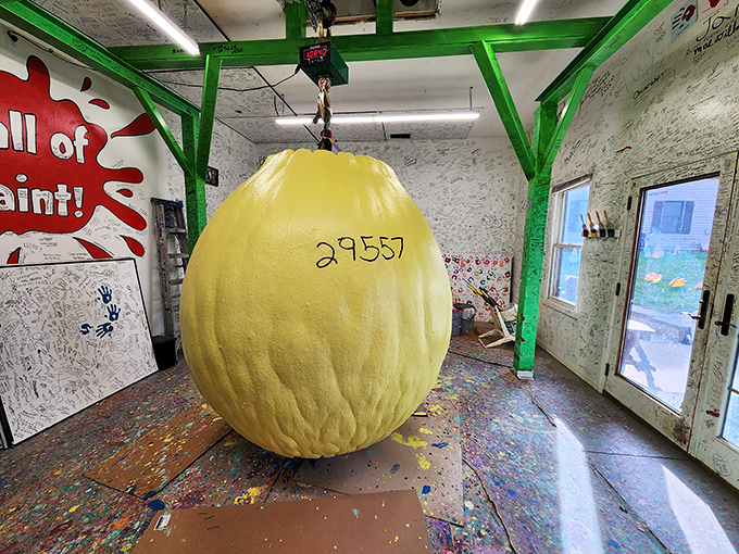 The star of the show in all its lavender glory. Who knew 25,000+ layers of paint could create something so mesmerizingly spherical?