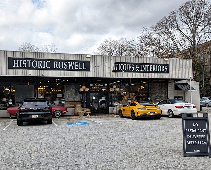 The unassuming storefront of Historic Roswell Antique Market hides a treasure trove within. Like finding the secret entrance to Narnia, but for vintage enthusiasts.