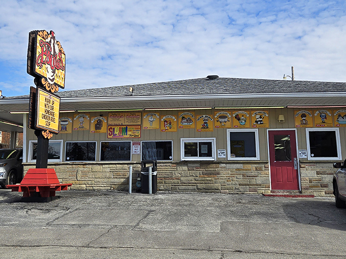 As dusk settles, Paul's yellow exterior glows with promise—like a culinary lighthouse guiding you to port after a long day of adulting.