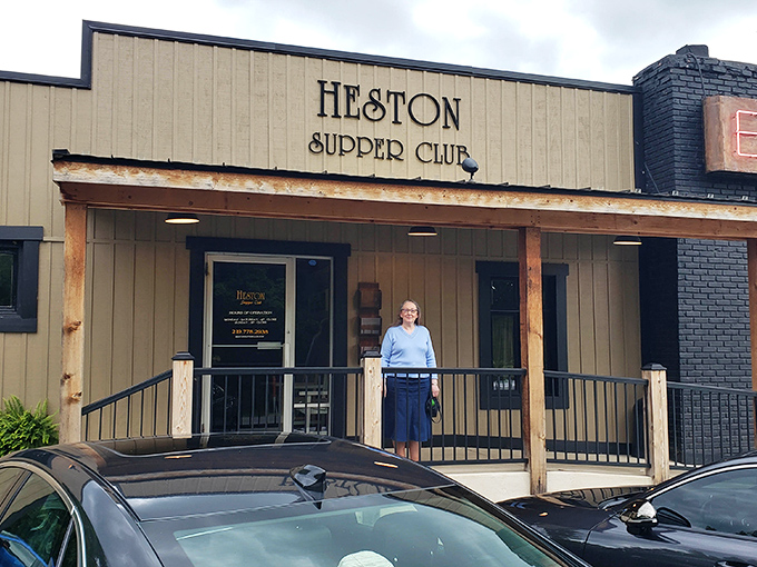 The unassuming exterior of Heston Supper Club stands like a culinary sentinel on Indiana's State Road 39, promising Midwest magic within.