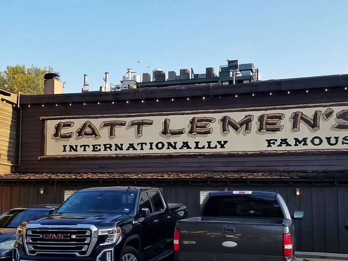 The iconic "INTERNATIONALLY FAMOUS" sign beckons meat lovers like a carnivorous lighthouse guiding hungry ships to beefy shores.