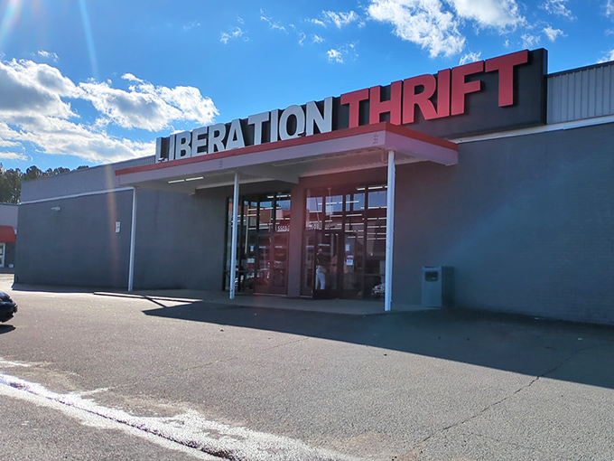 The gray exterior with bold red lettering isn't trying to impress you&mdash;it's saving all the wow factor for what's inside. Treasure hunting begins here!