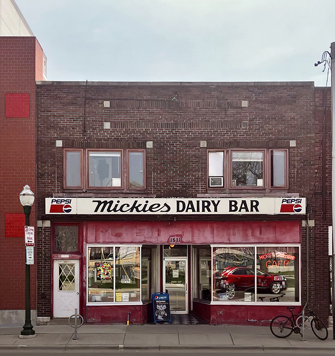 That classic Pepsi-flanked signage has welcomed hungry Wisconsinites for generations, a time capsule of mid-century diner perfection.