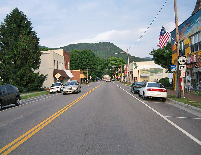 Main Street Damascus welcomes you with its small-town charm, framed by the Blue Ridge Mountains that seem to stand guard over this outdoor paradise.