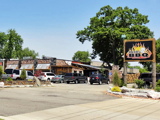 The unassuming exterior of Bad Brad's BBQ hides a smoky paradise within, proving once again that the best culinary treasures often wear humble disguises.