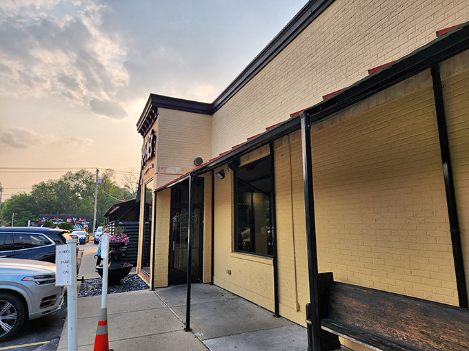 The unassuming exterior of Rosie's Italian Grille hides culinary treasures within, like finding a Ferrari parked behind a garden shed.