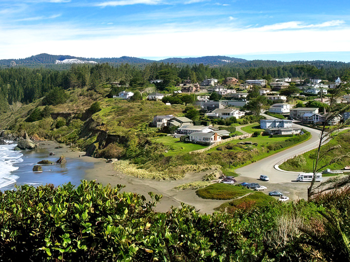 Perched between forest and sea, Trinidad's homes cling to the coastline like they've discovered California's best-kept secret&mdash;and aren't planning to share.