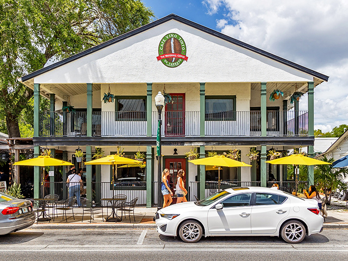 Caf&eacute; Vino Tinto's cheerful yellow umbrellas invite passersby to sit awhile and remember that coffee tastes better when you're not in a hurry.