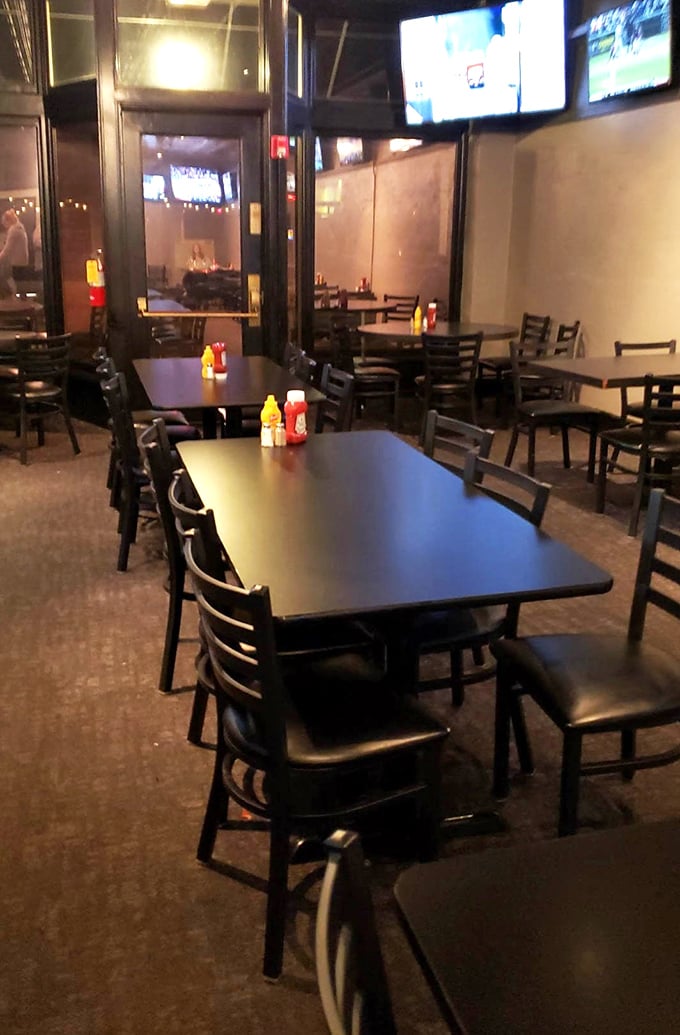 Long tables perfect for gathering friends or making new ones. In the sports bar hierarchy, this is where memories and friendly rivalries are born.