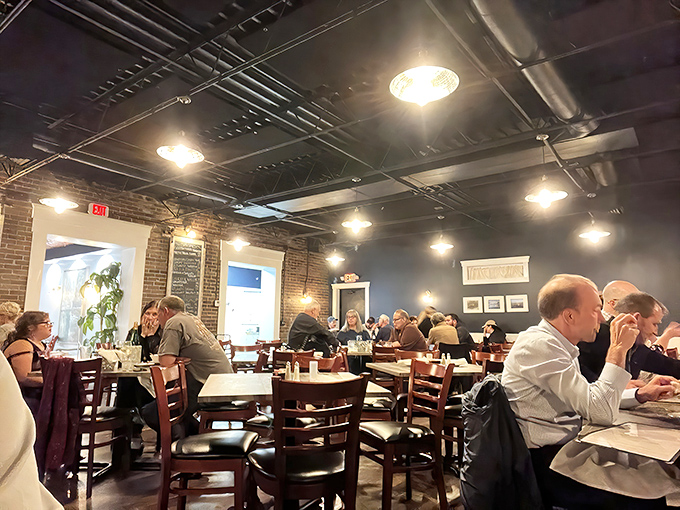 A full house is the most honest review a restaurant can get. These diners didn't drive to Ashtabula by accident&mdash;they came for the seafood.