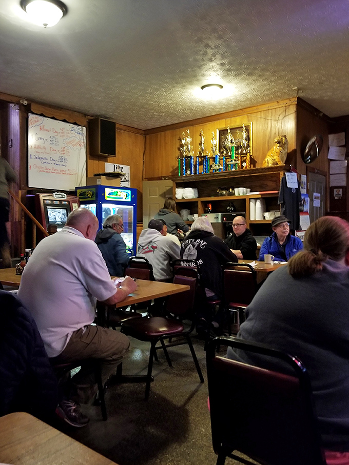 The kind of authentic atmosphere where strangers become friends over shared food appreciation.