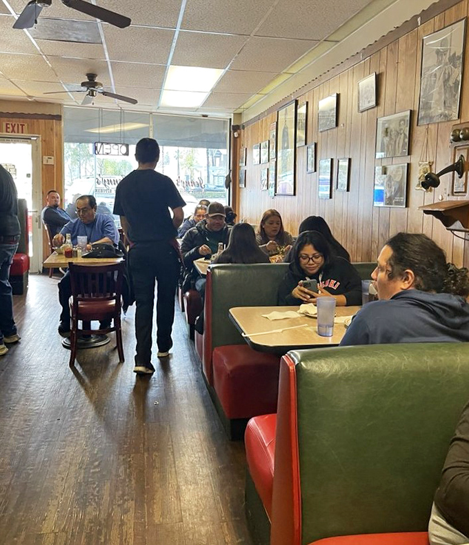 A packed house of happy diners &ndash; the universal sign that you've stumbled upon something worth waiting for.