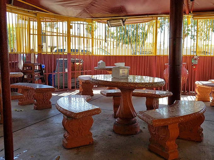 Industrial chic meets homestyle warmth &ndash; proof that great atmosphere doesn't require fancy interior designers.