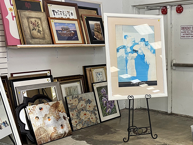 Gallery wall potential without the gallery prices! These framed artworks range from mass-produced prints to potentially valuable originals waiting for an appraising eye.