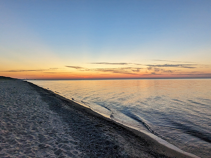 The golden hour at Kemil Beach&mdash;when even amateur photographers suddenly look like they know what they're doing.