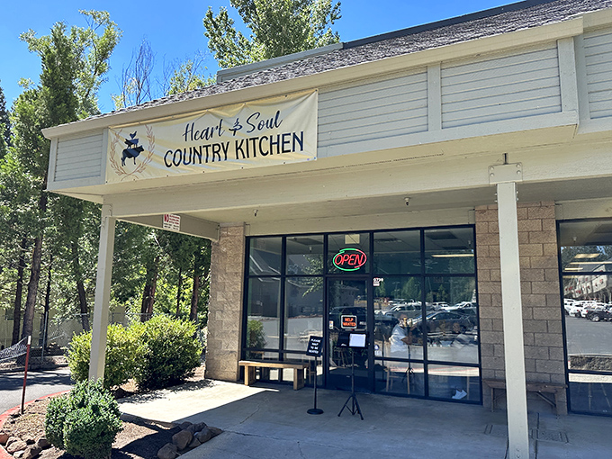 Heart & Soul Country Kitchen promises exactly what its name suggests &ndash; comfort food that hugs your insides like a culinary warm blanket.