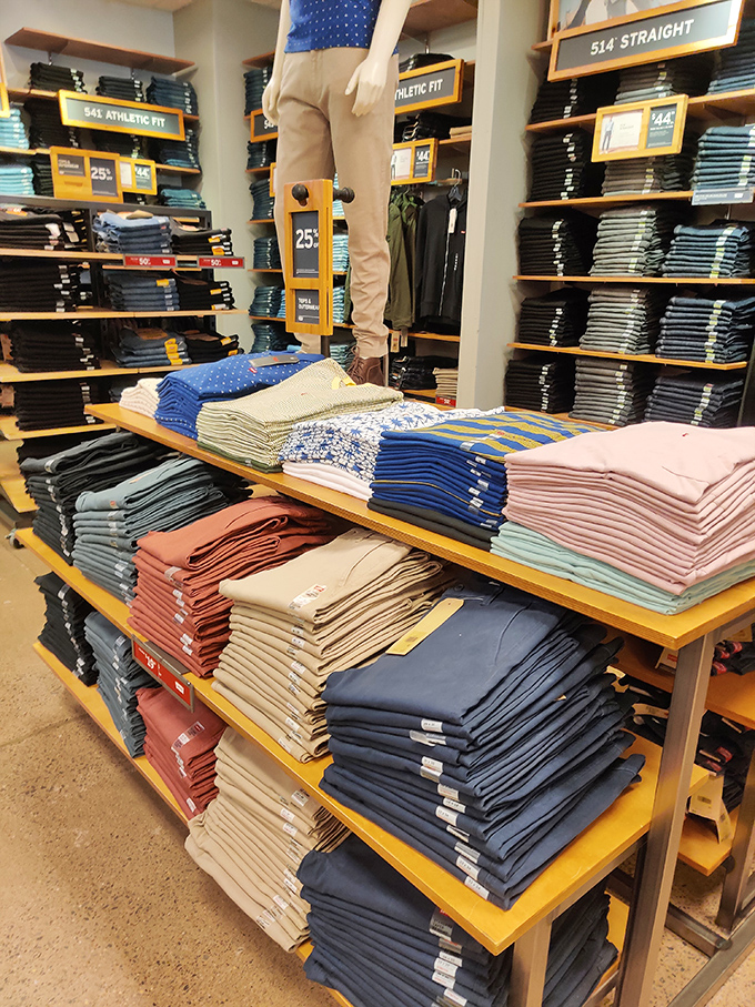 Denim diplomacy at its finest. Where perfectly folded stacks of American classics await their forever homes in your wardrobe rotation.