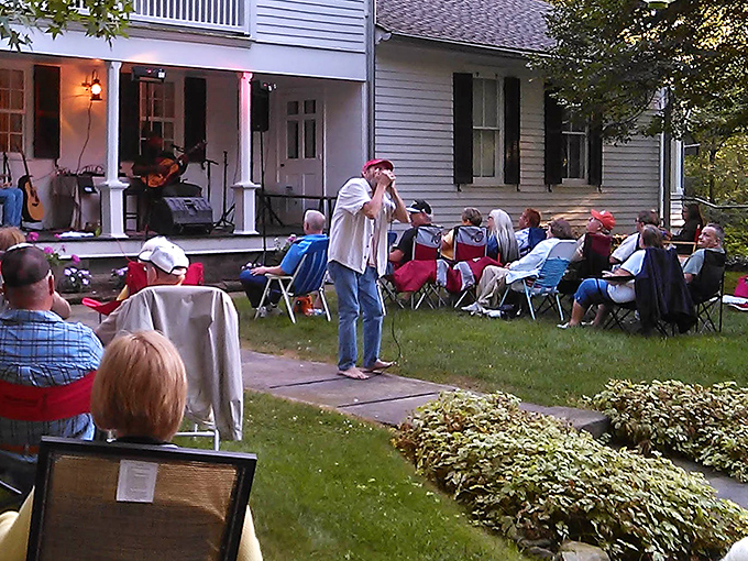 Live music at the Spring Hill Historic Home transforms a simple lawn into an impromptu concert venue where history and harmony beautifully collide.
