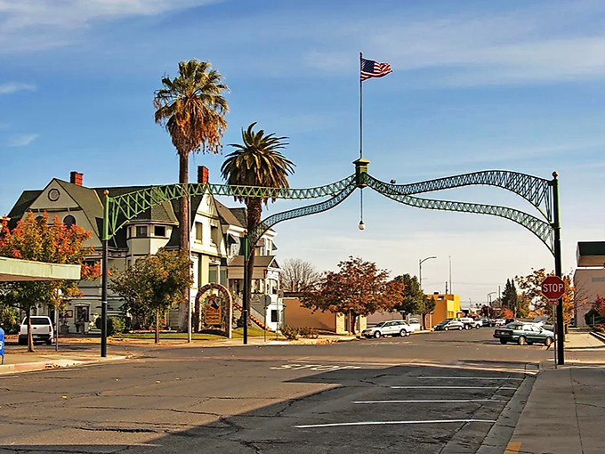 Palm trees and Victorian architecture create that uniquely California juxtaposition where Gold Rush history meets tropical vacation vibes.