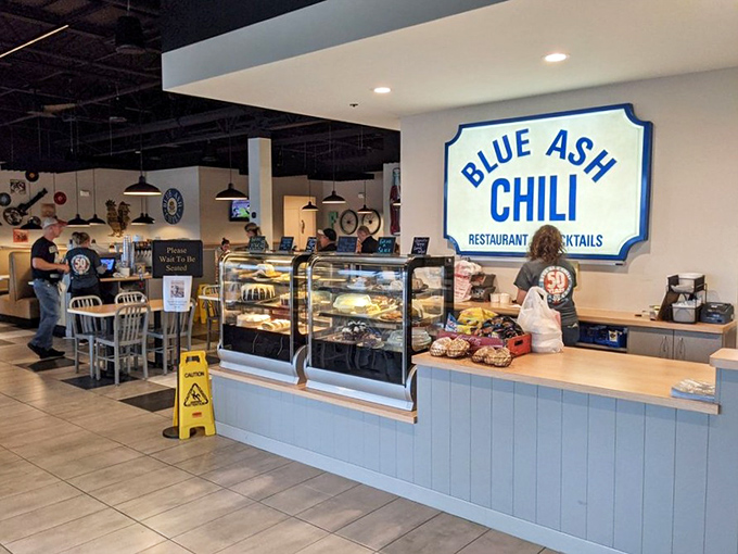 Blue Ash Chili's interior strikes that perfect balance&mdash;clean, comfortable, and focused on what matters: getting that chili from kitchen to mouth ASAP.