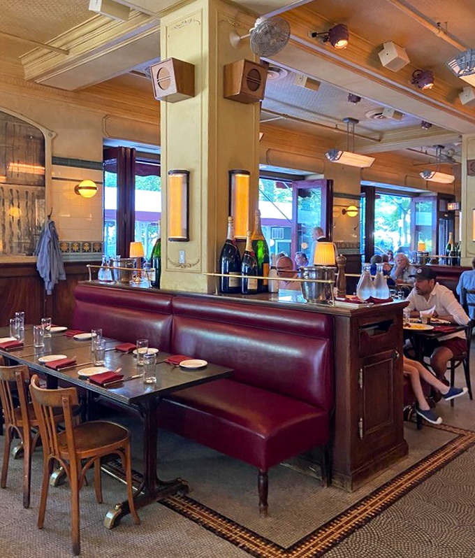 Red leather banquettes and wooden tables create the perfect backdrop for both first dates and hundredth anniversaries.