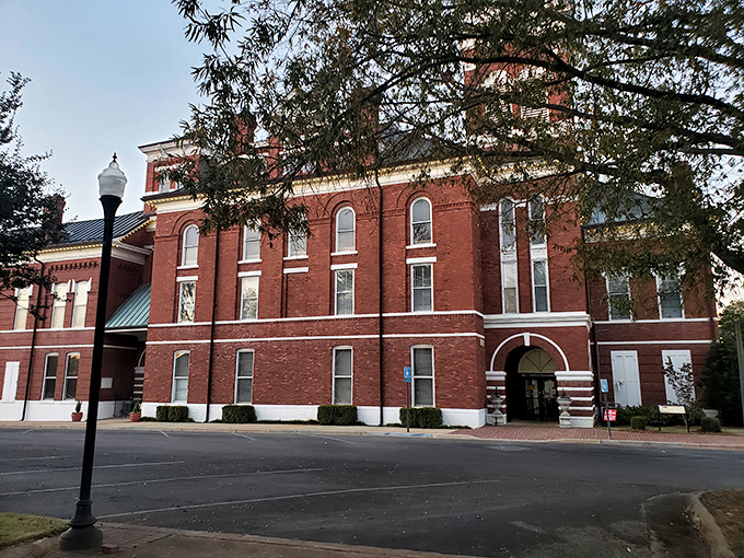 Another angle of the magnificent Washington County Courthouse&mdash;because a building this handsome deserves to be admired from multiple perspectives.